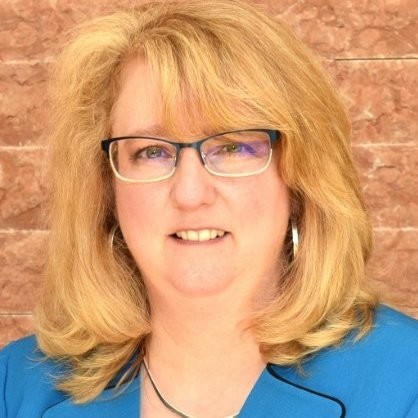 University of Phoenix Lead Cybersecurity Faculty Stephanie Benoit-Kurtz ...